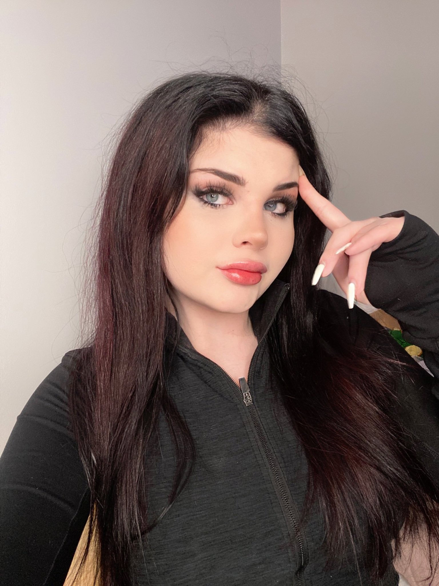 Do You Like My Juicy Lips Scrolller