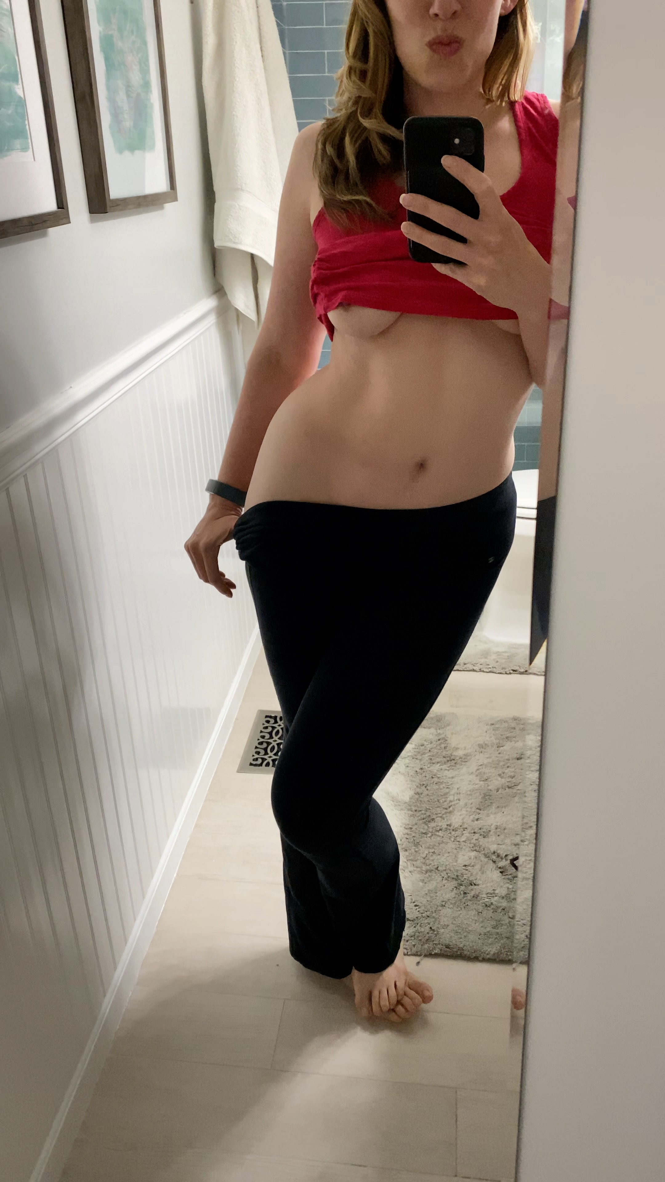 Which spot should we kiss first? | Scrolller