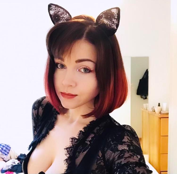 Do you like redheads? | Scrolller