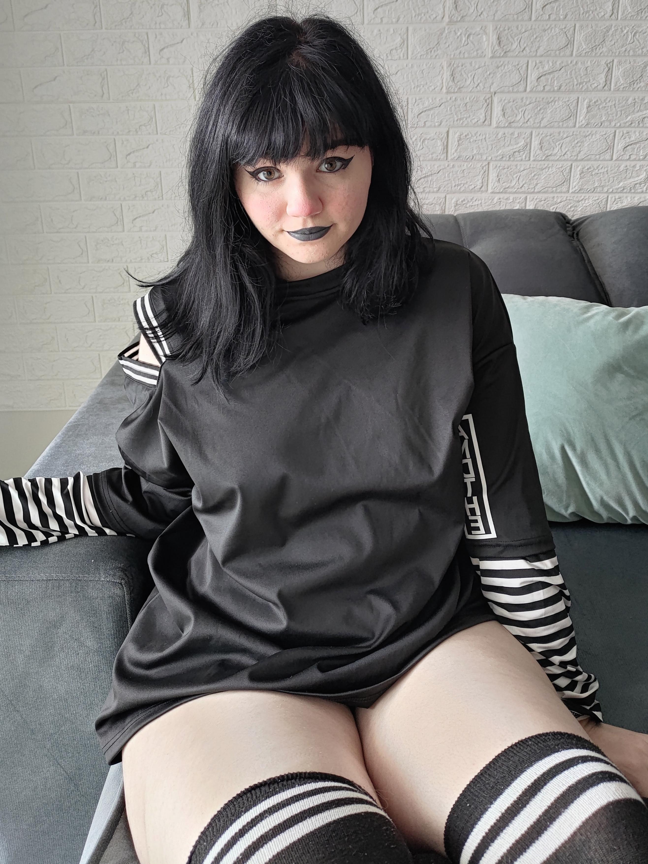 Do you like thicc girls? | Scrolller