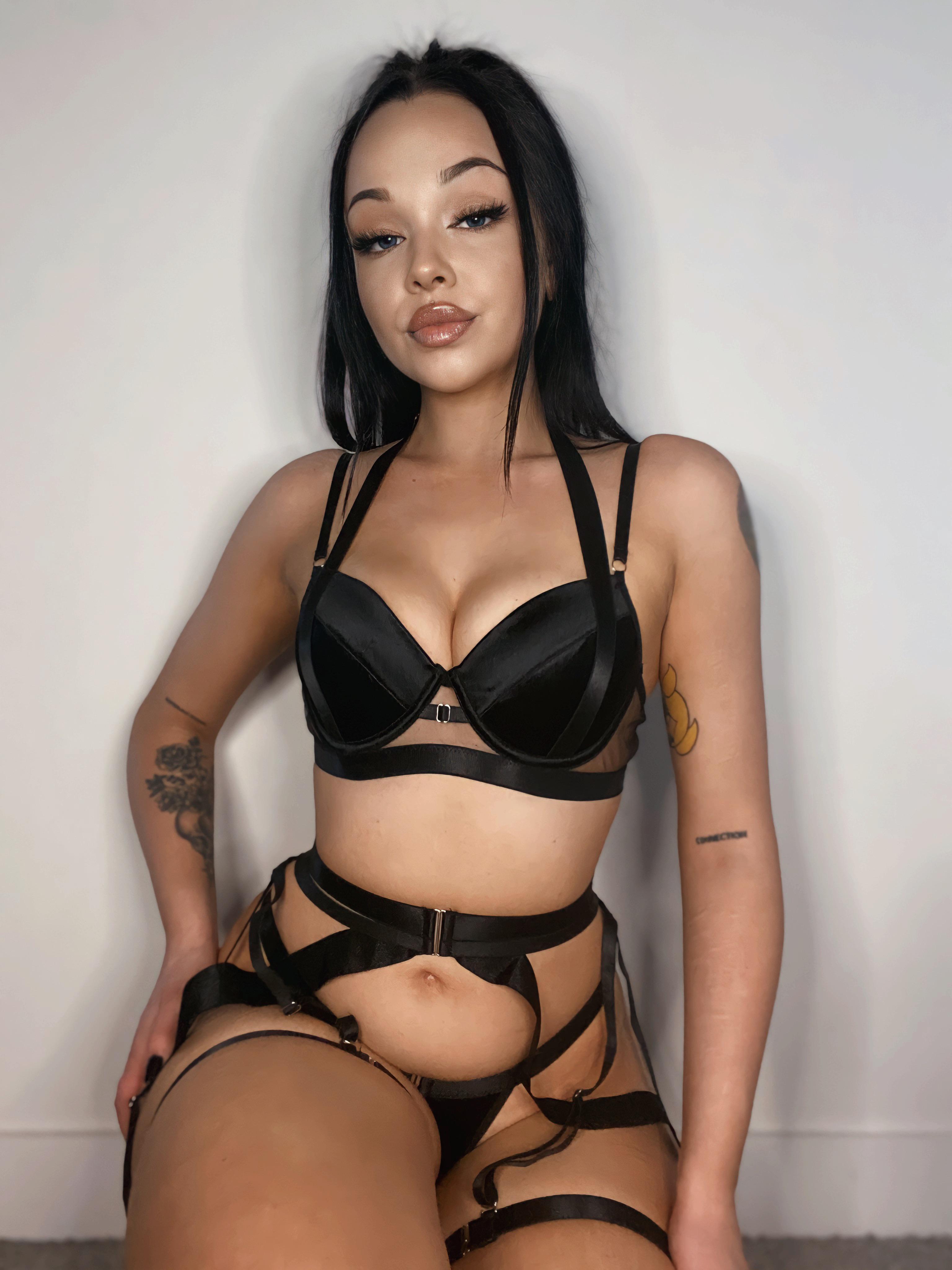 Do you like this set? Because I do 🥺 | Scrolller