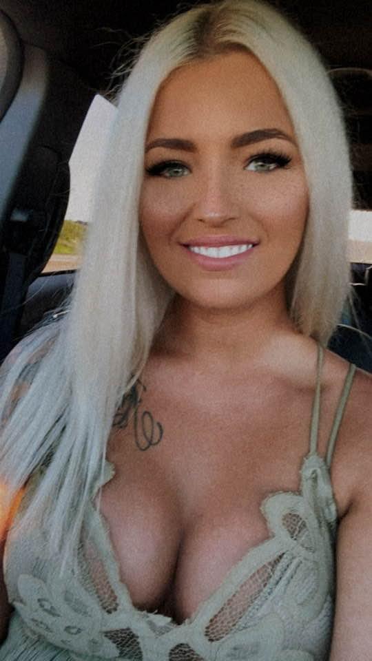 Would you consider me a milf? | Scrolller