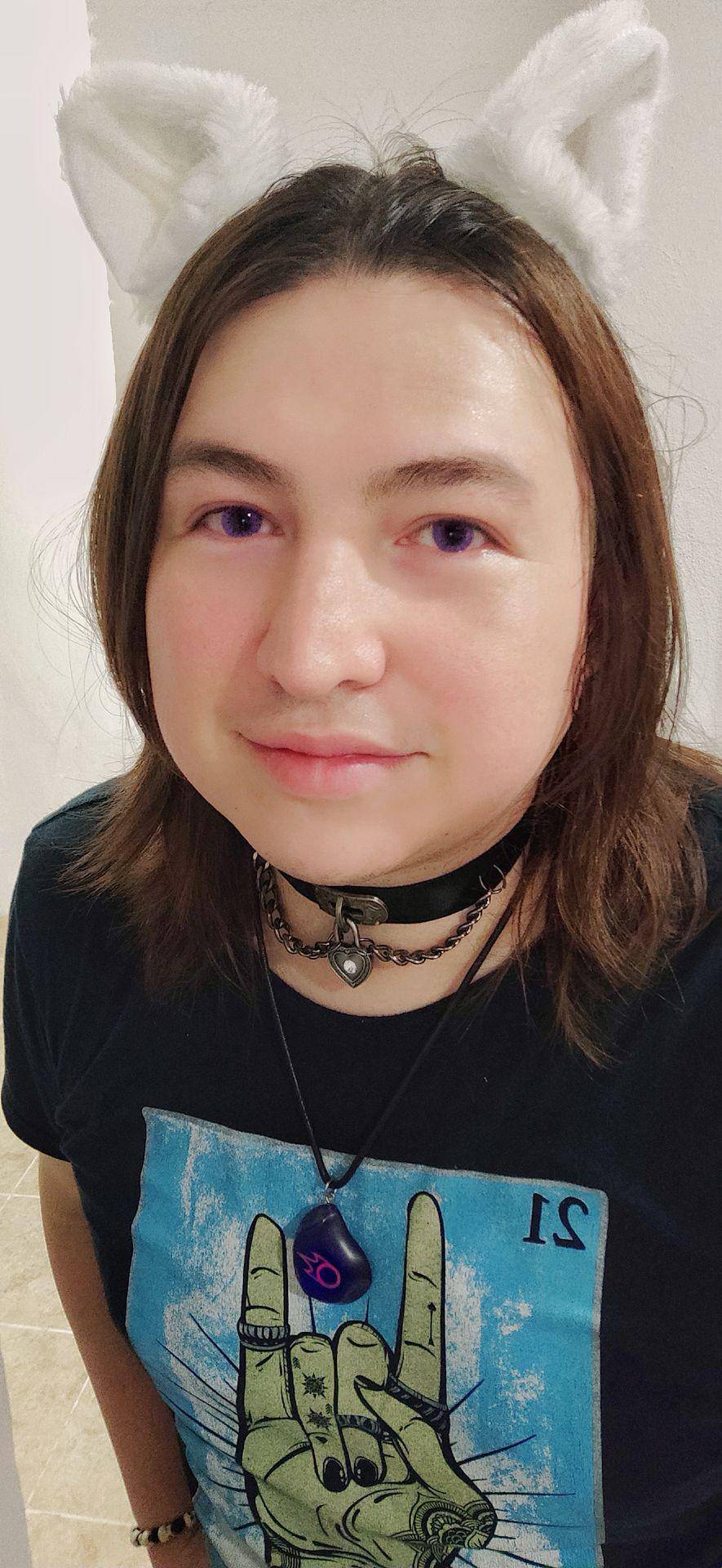 Do you want to cuddle with me tonight? 💜 | Scrolller