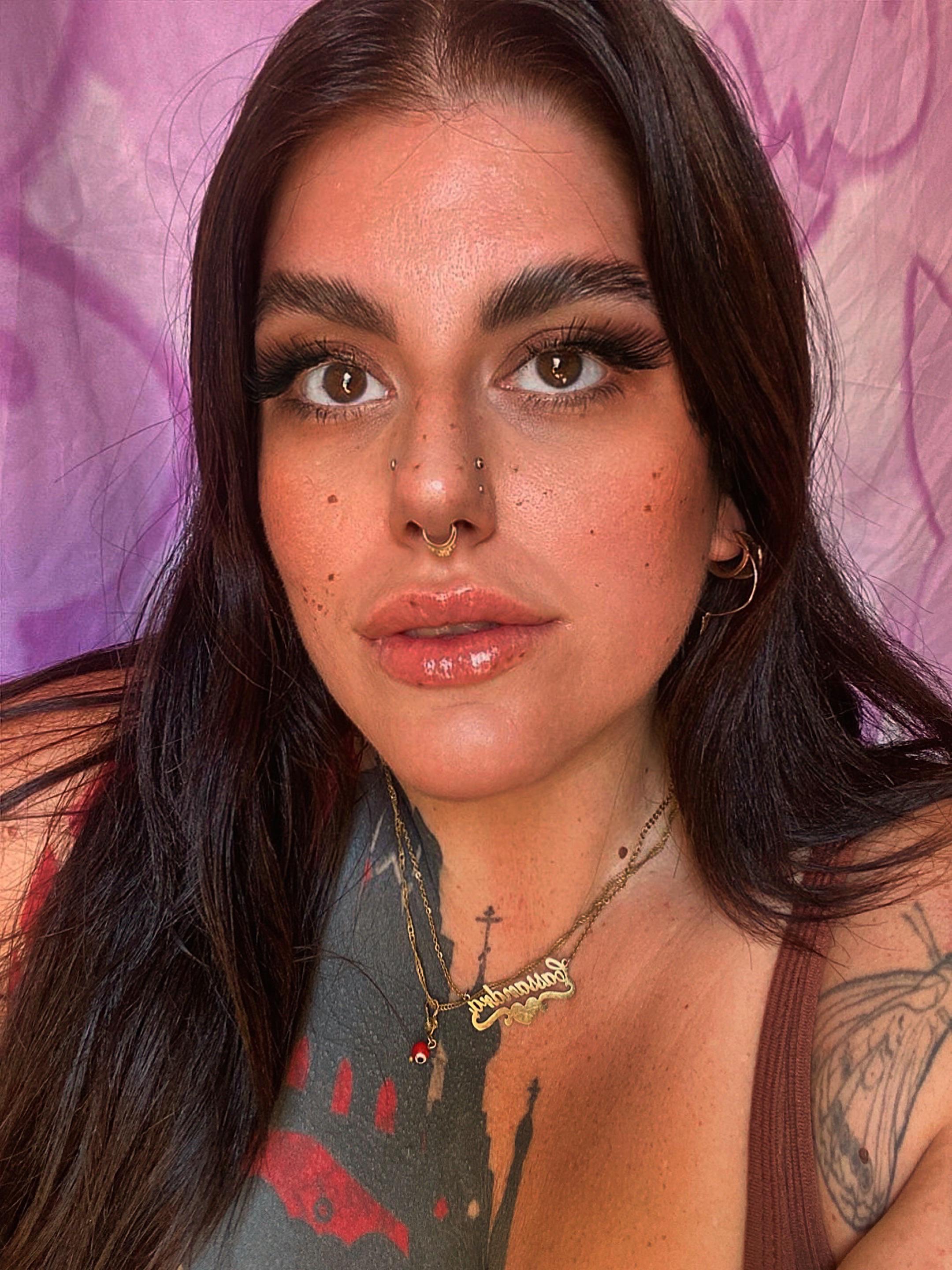 Doe eyed 🦌 | Scrolller