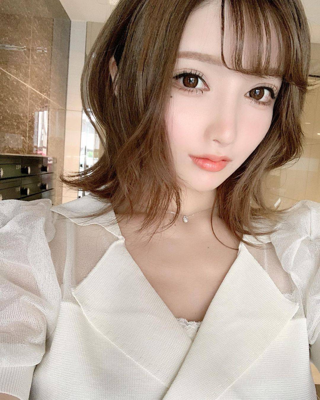 Doe eyed | Scrolller