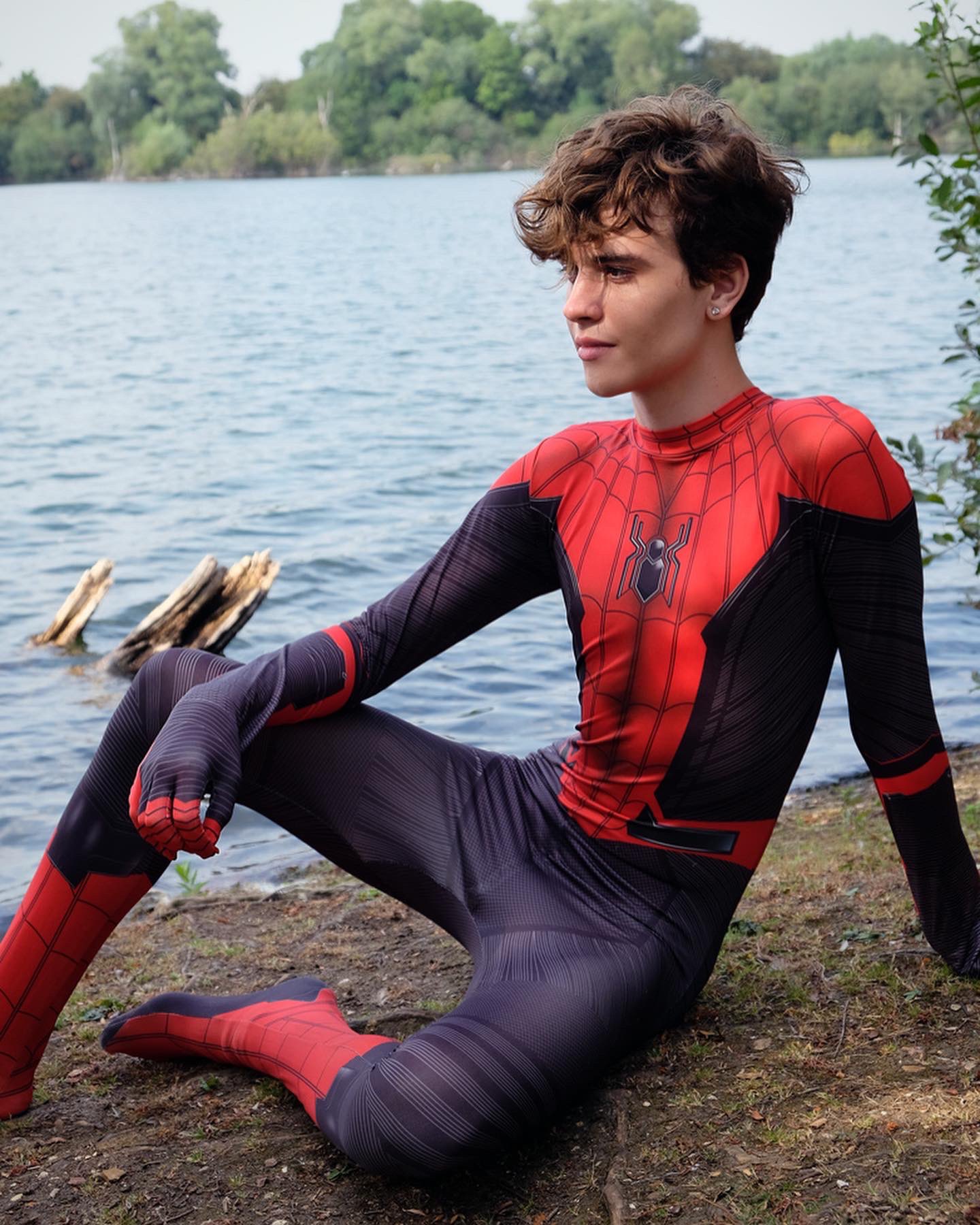 Does anyone need a superhero? 🌈 | Scrolller