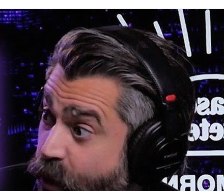 Does mike have a tumor? It's getting bigger every show | Scrolller