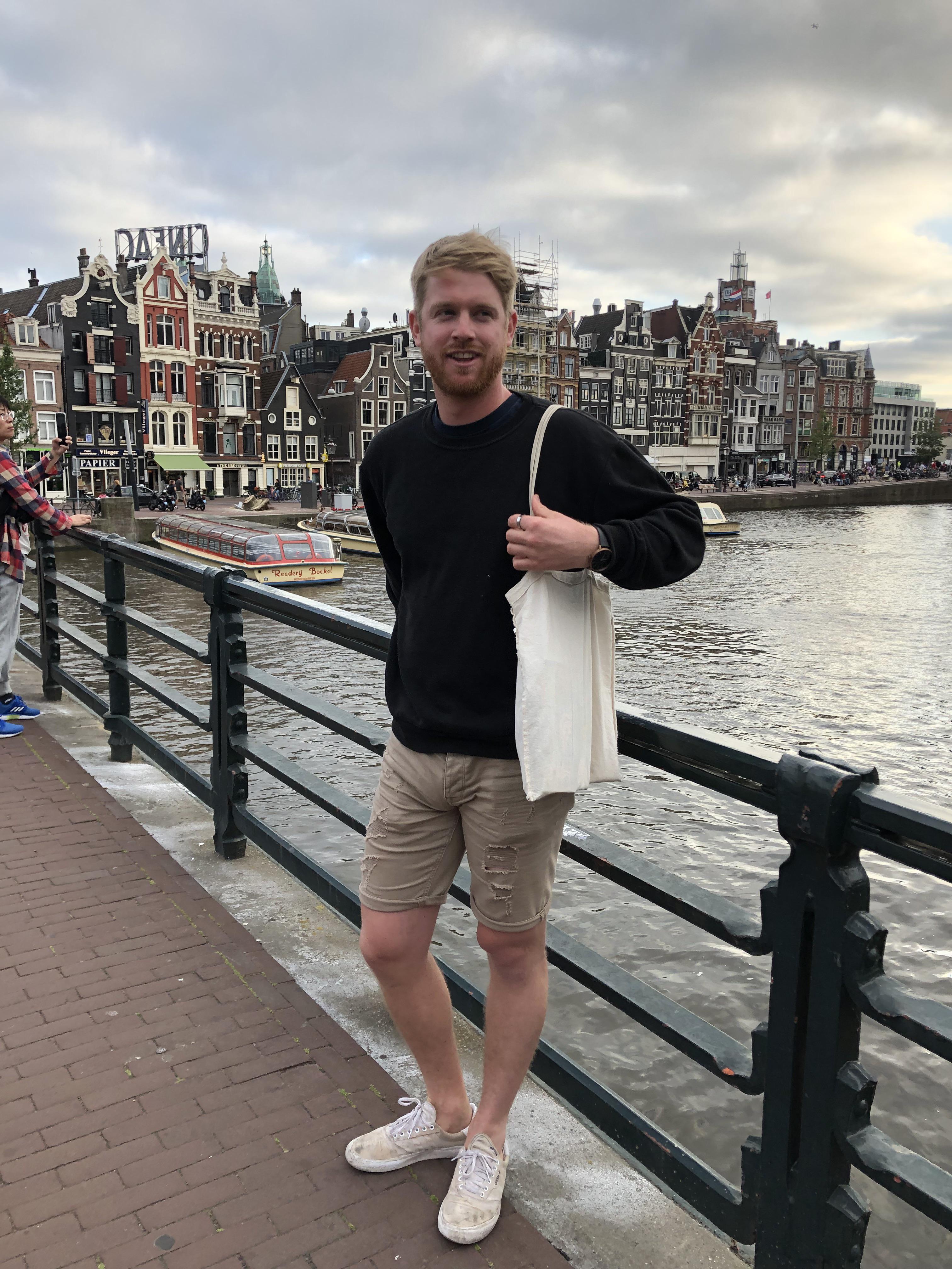 Does my bulge look ok..? ;) | Scrolller