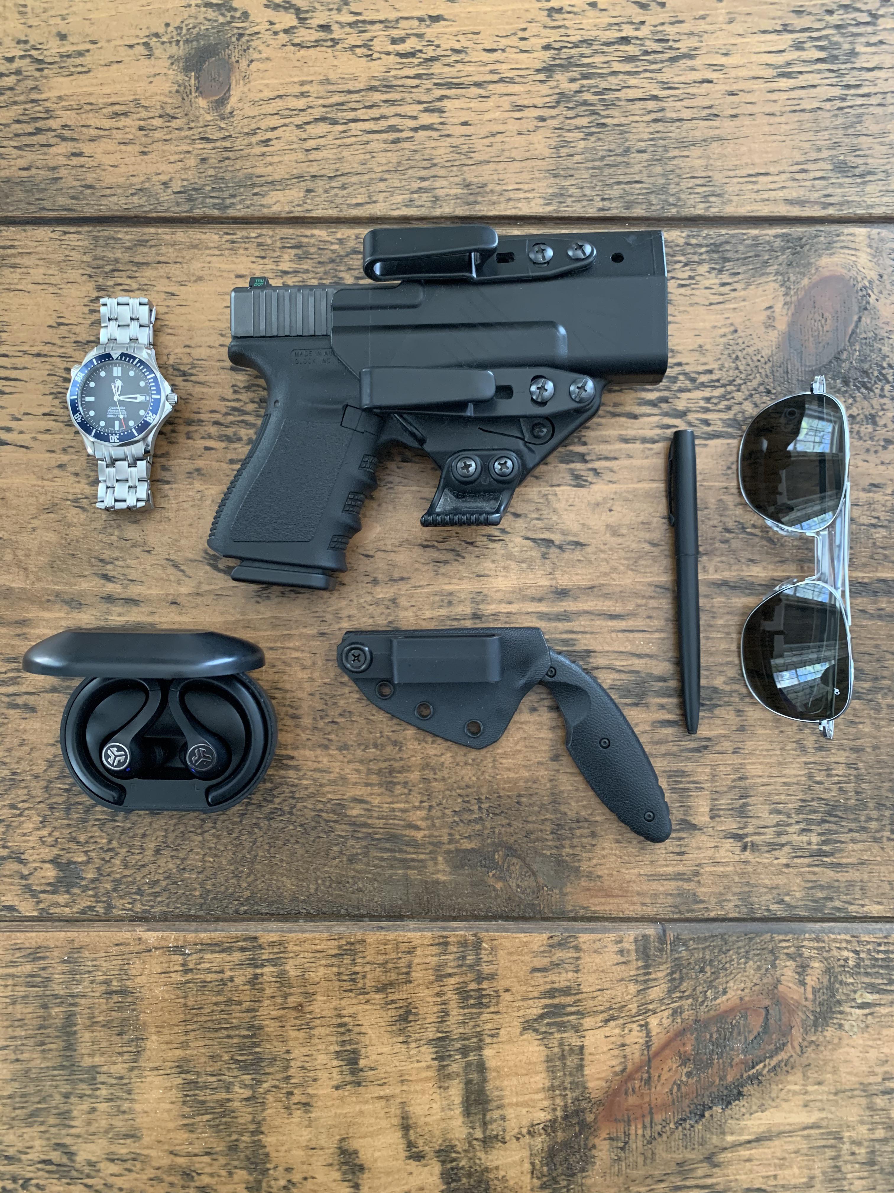 Dog walking EDC | Scrolller