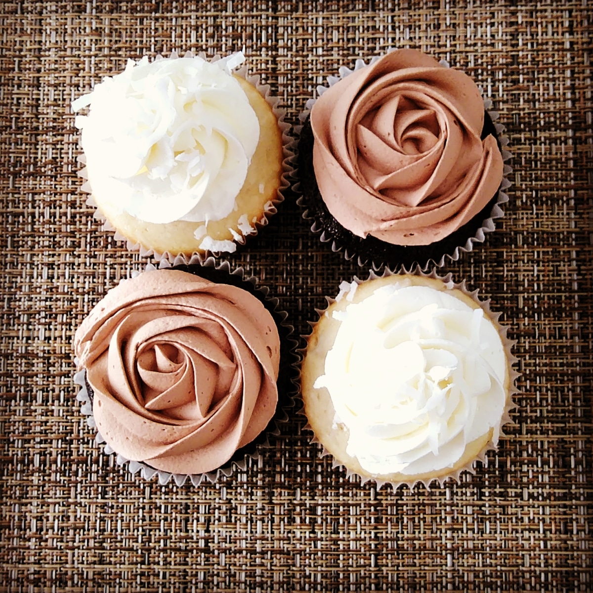 Double chocolate and coconut cupcakes. | Scrolller