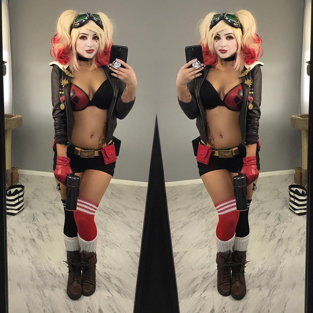 Double Harley Quinn | Scrolller