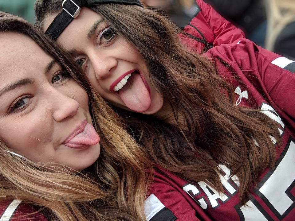 Double tongue | Scrolller