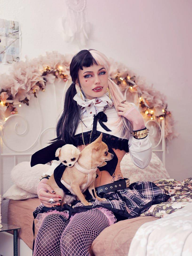 Draculaura by Serenity Oaks / Lombreinsolente [self] from Monster High | Scrolller