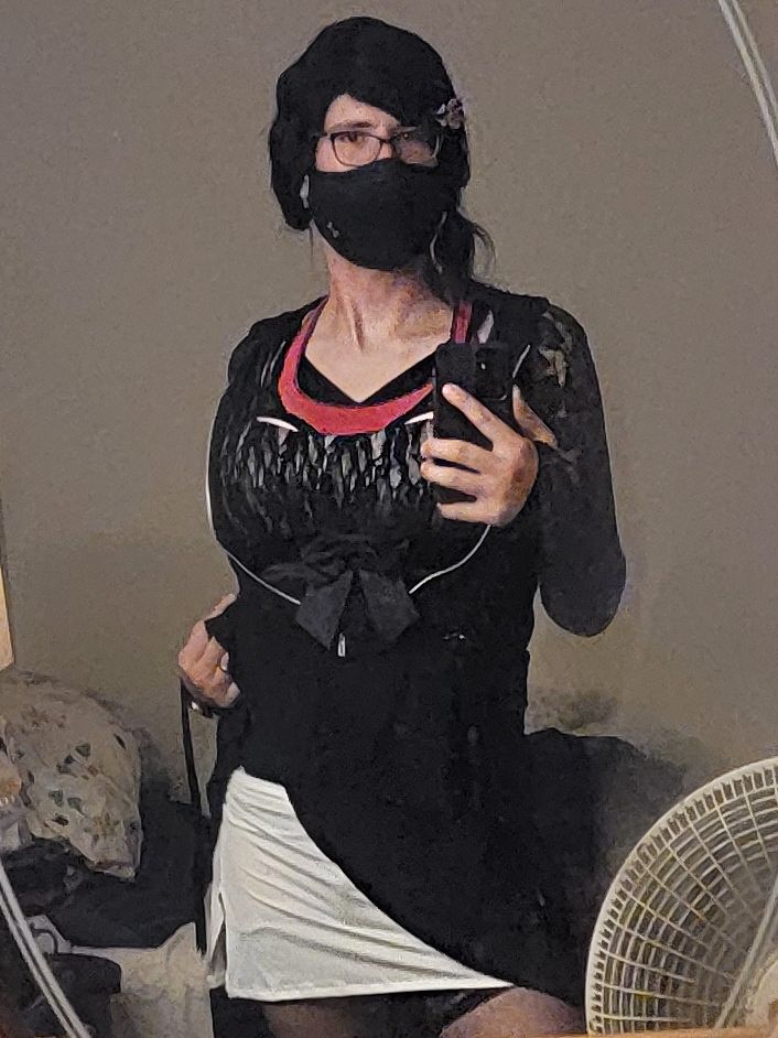 Dress To DeStress!!! | Scrolller