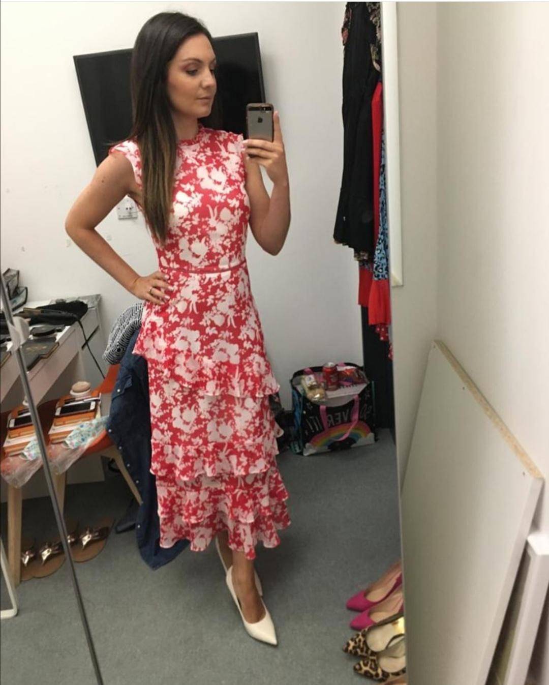 Dressing Room Selfie | Scrolller