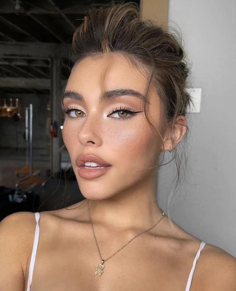 drop dead gorgeous | Scrolller