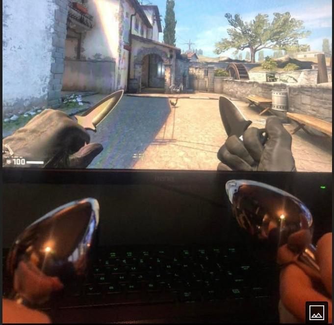 Dual blades | Scrolller