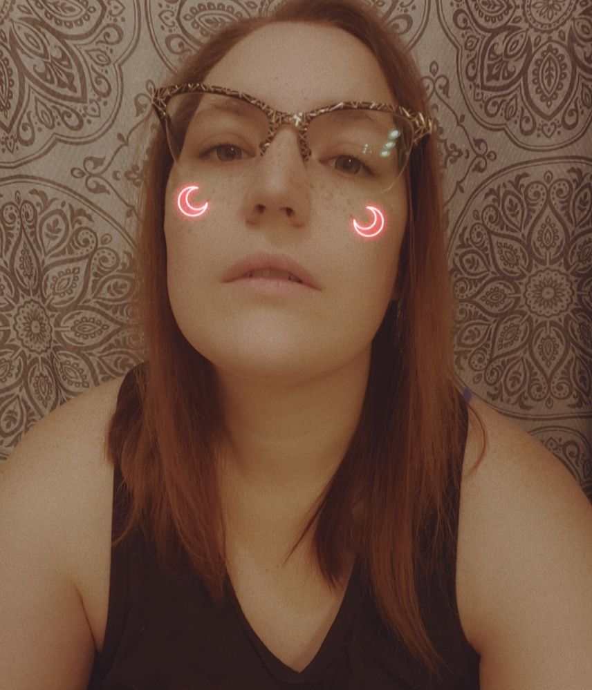 Dumb pose 🙃 (28F) | Scrolller