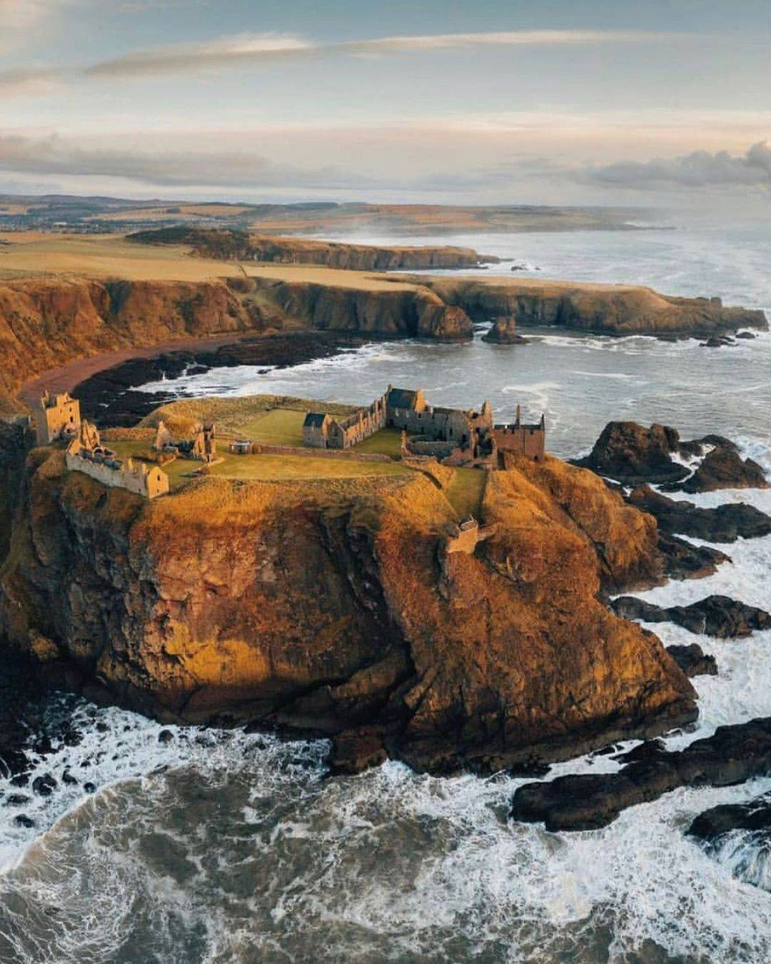 Dunnottar Castle | Scrolller