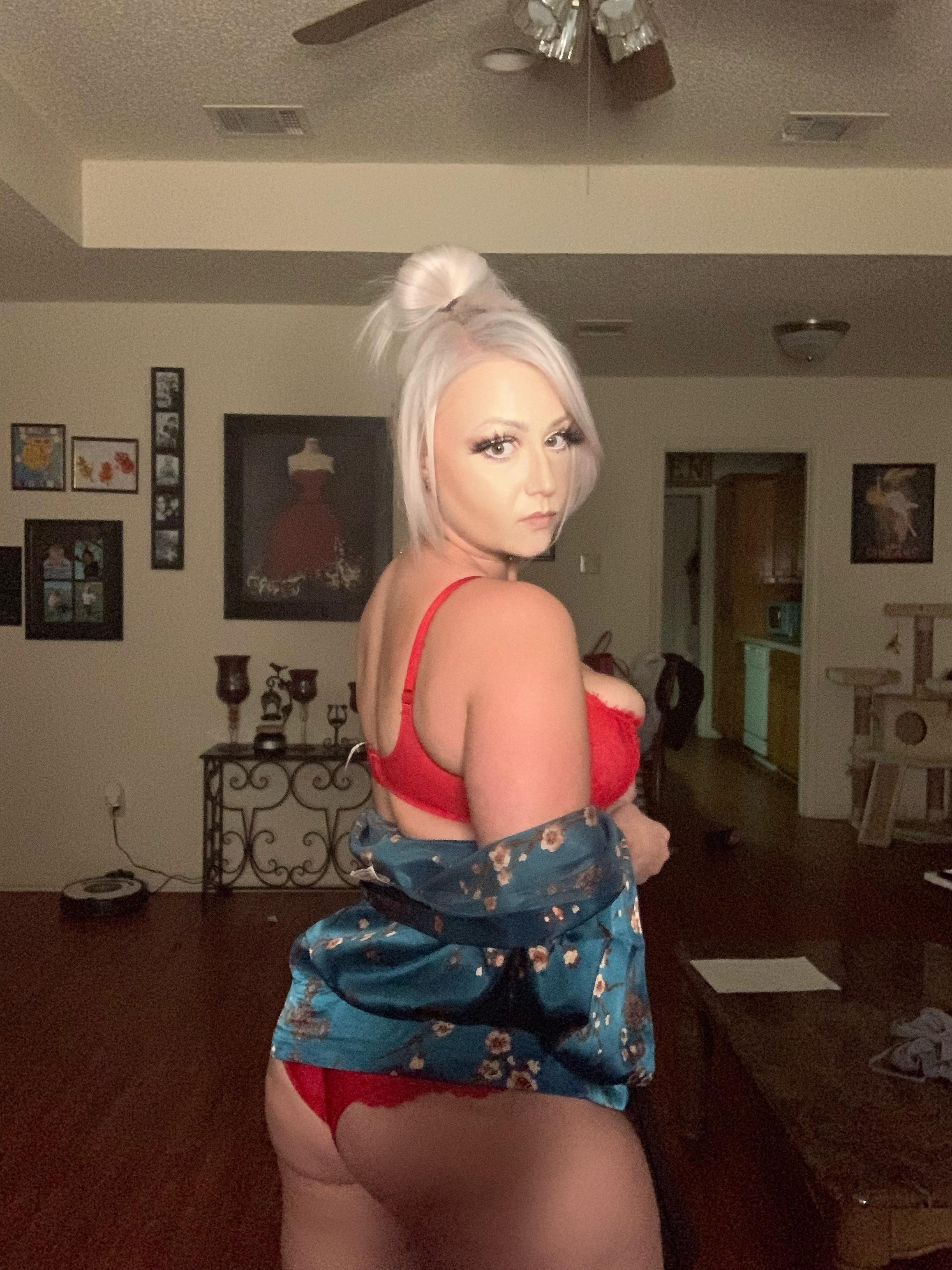 Early morning showing off my thickness | Scrolller