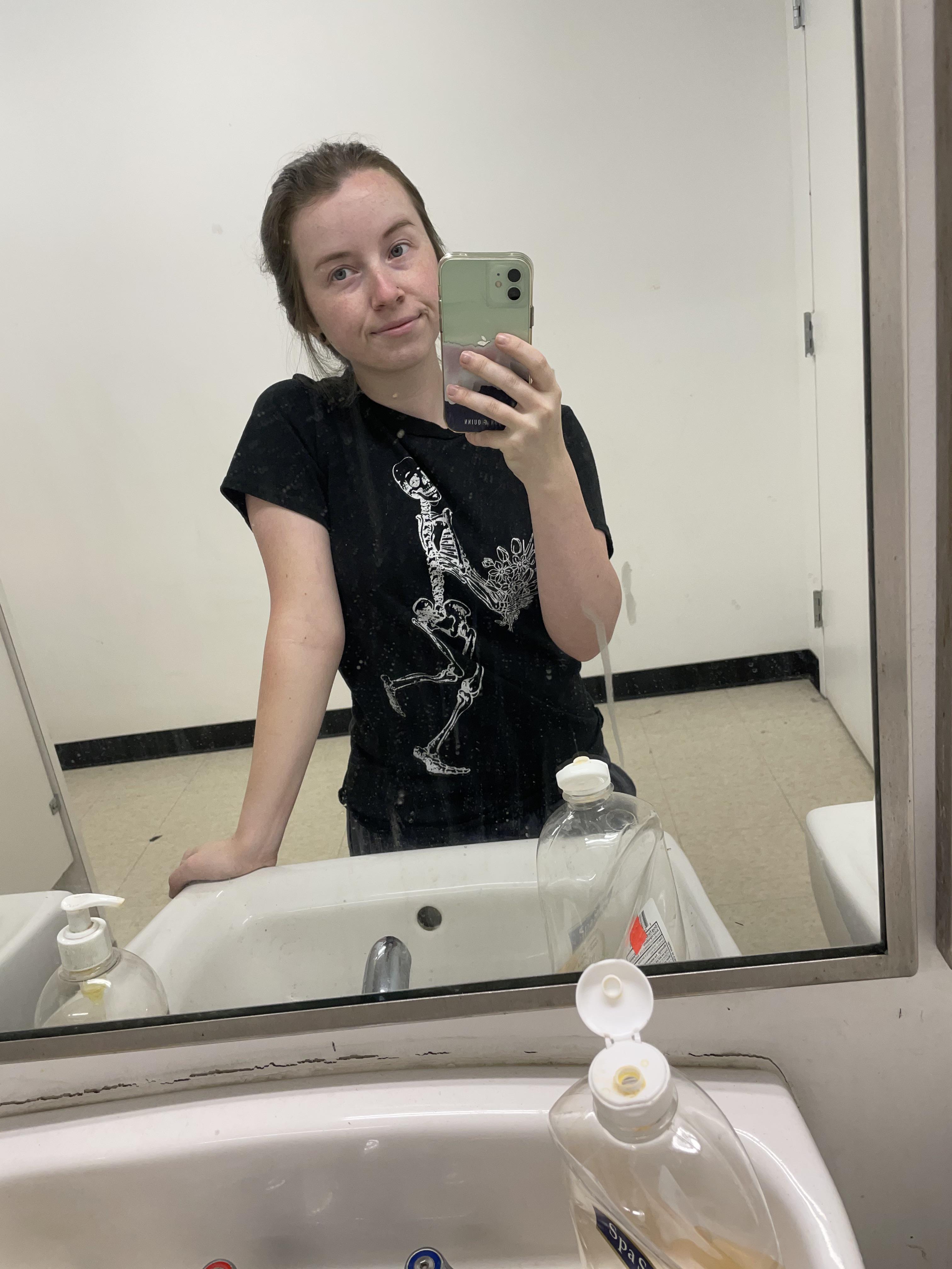 Early morning work selfie 🤗 | Scrolller