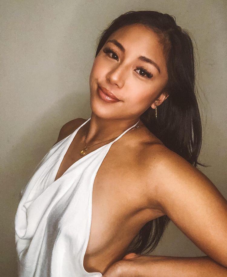 Easy access | Scrolller