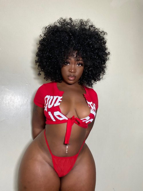 Ebony Afro Queen | Scrolller