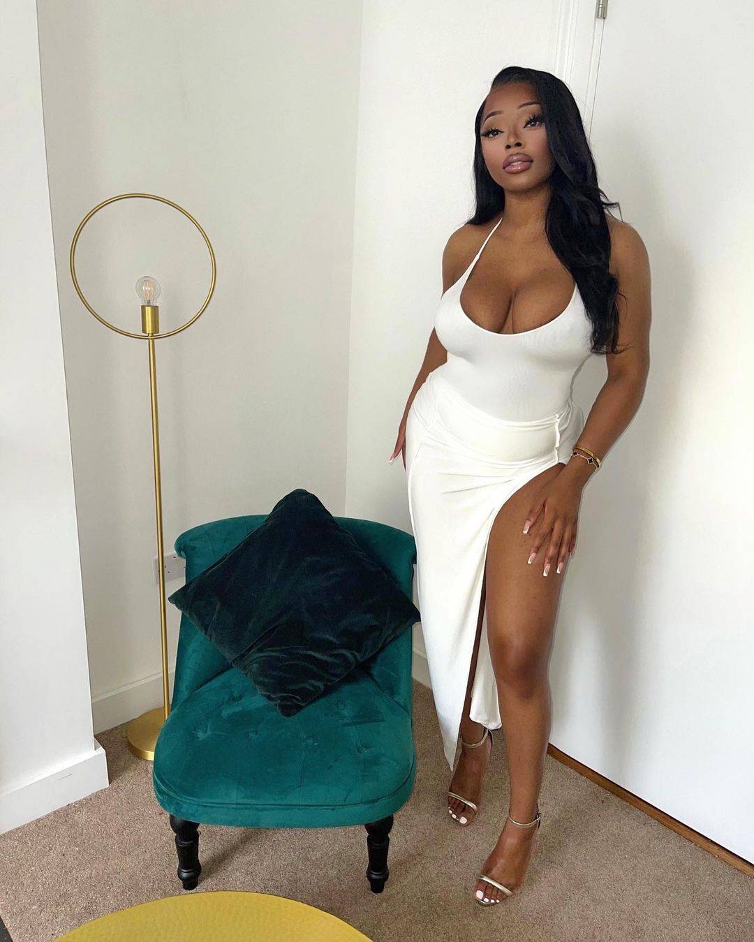 English Rose | Scrolller