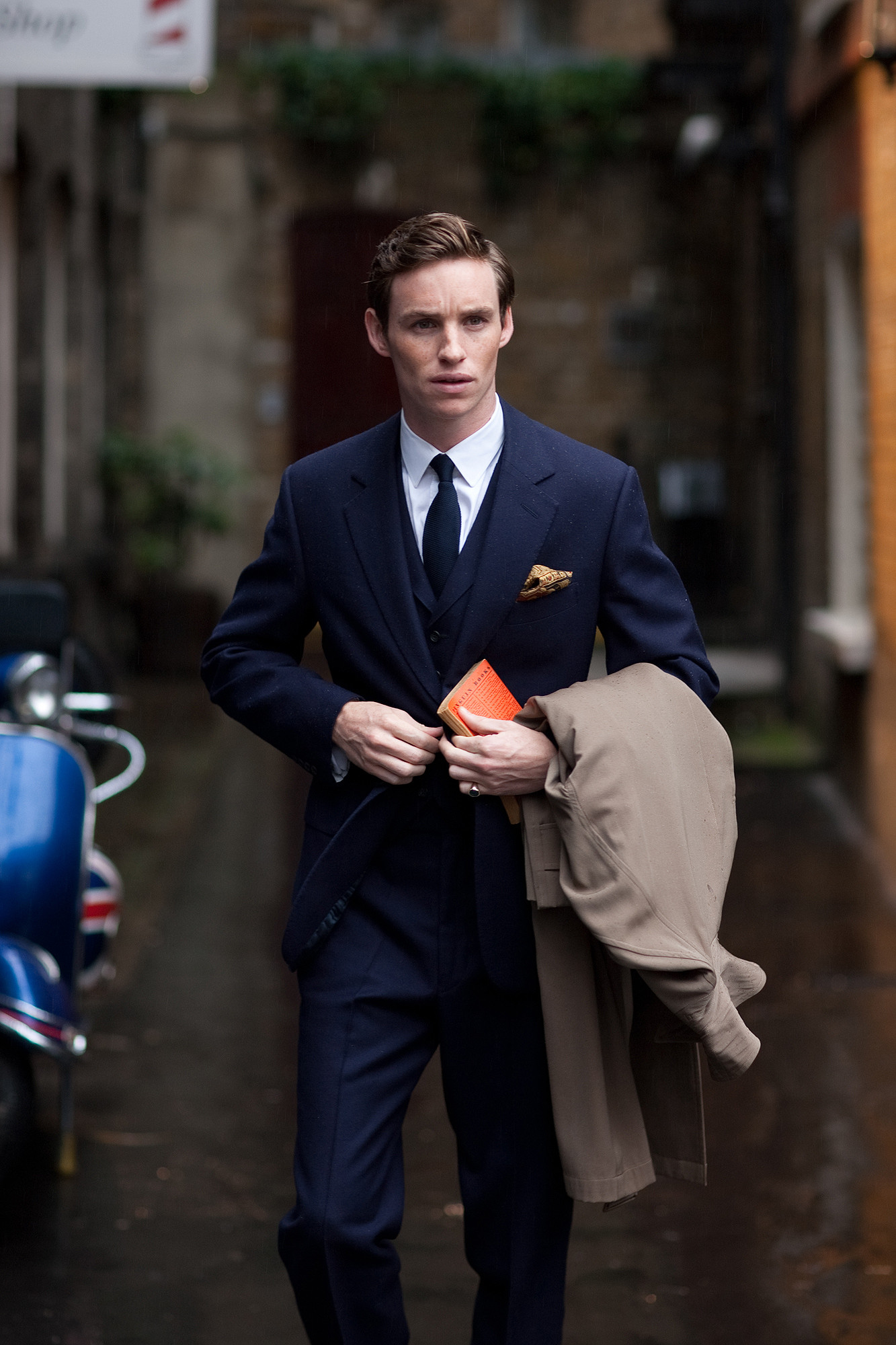 Eddie Redmayne | Scrolller