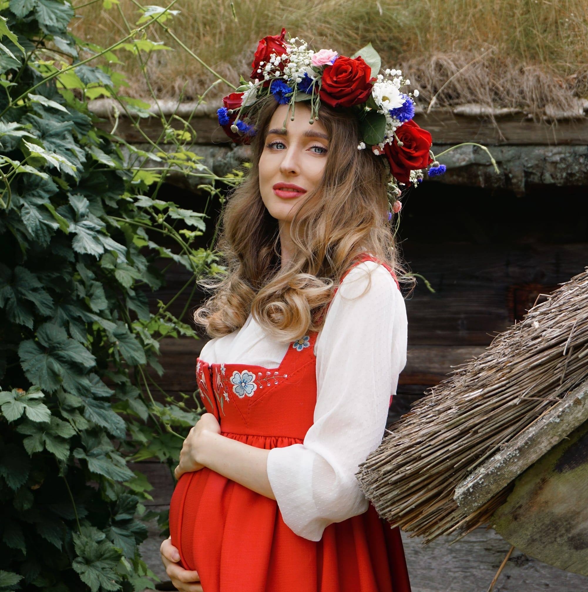 Ekaterina in a rustic style | Scrolller