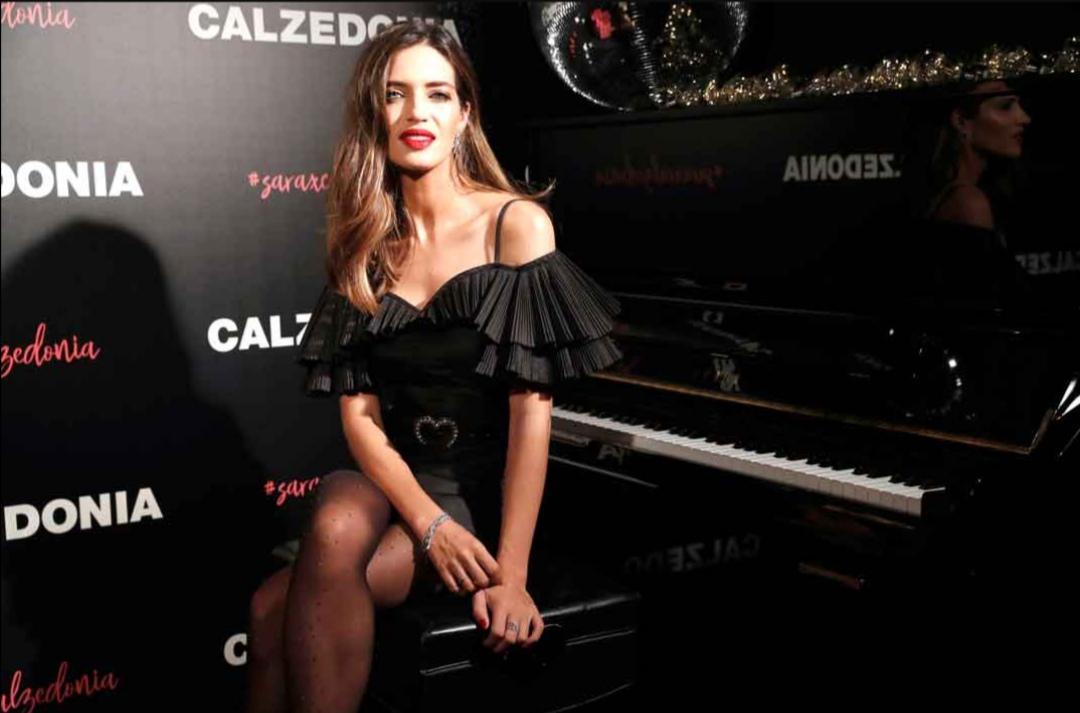 El Piano | Scrolller