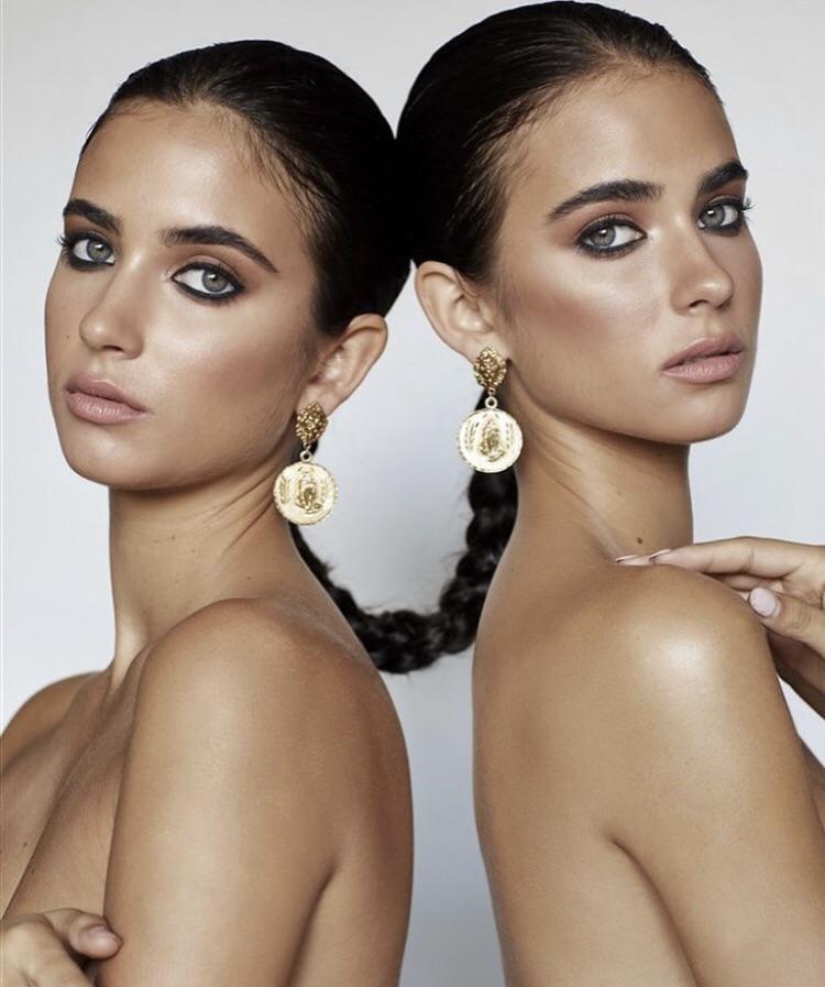 Elisha & Renée Herbert | Scrolller