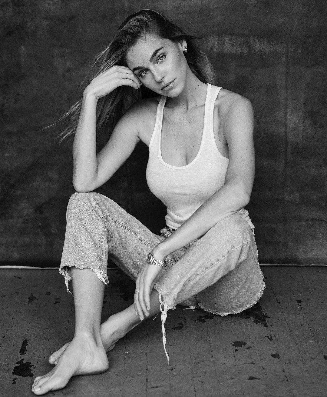 Elizabeth Turner | Scrolller