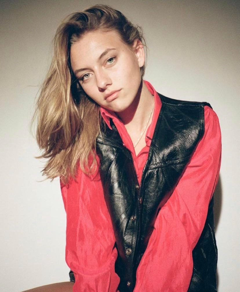 Ella Kernkamp | Scrolller