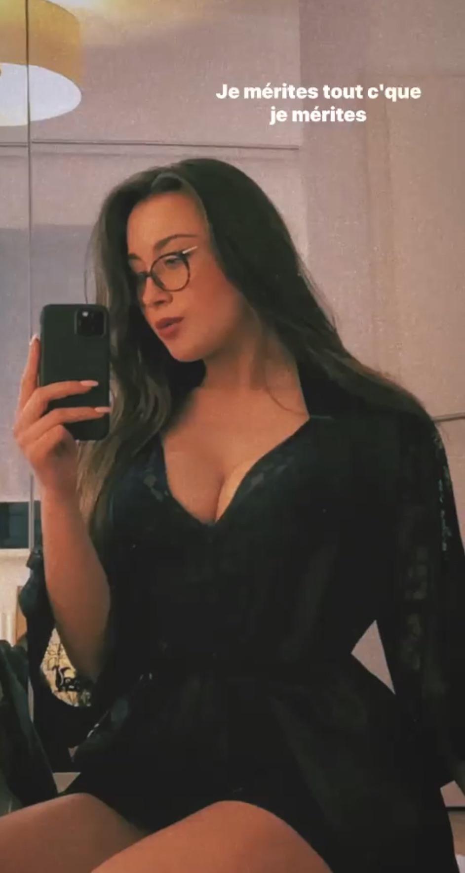 Elle fait bien bander | Scrolller