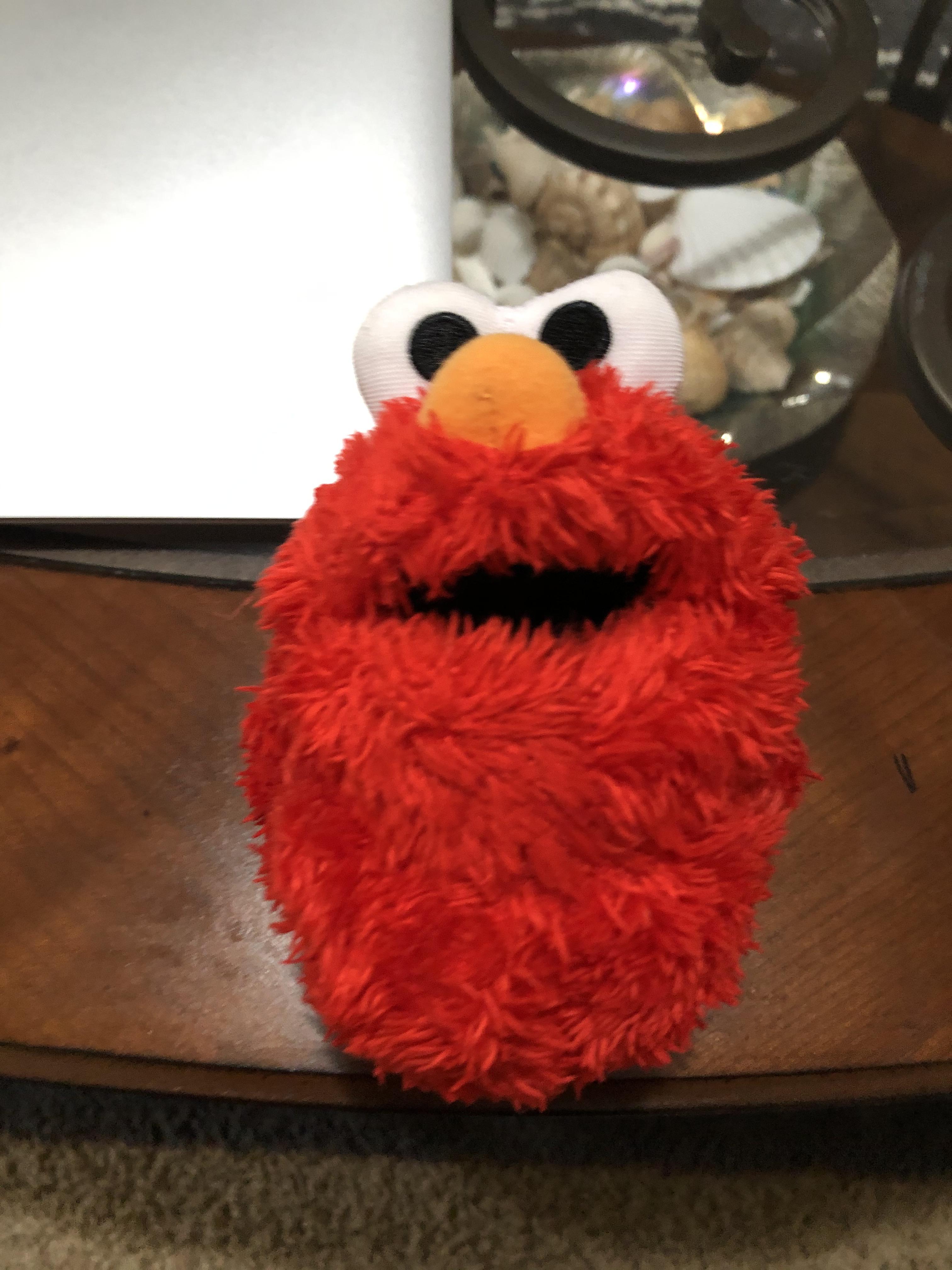 Elmo ball | Scrolller