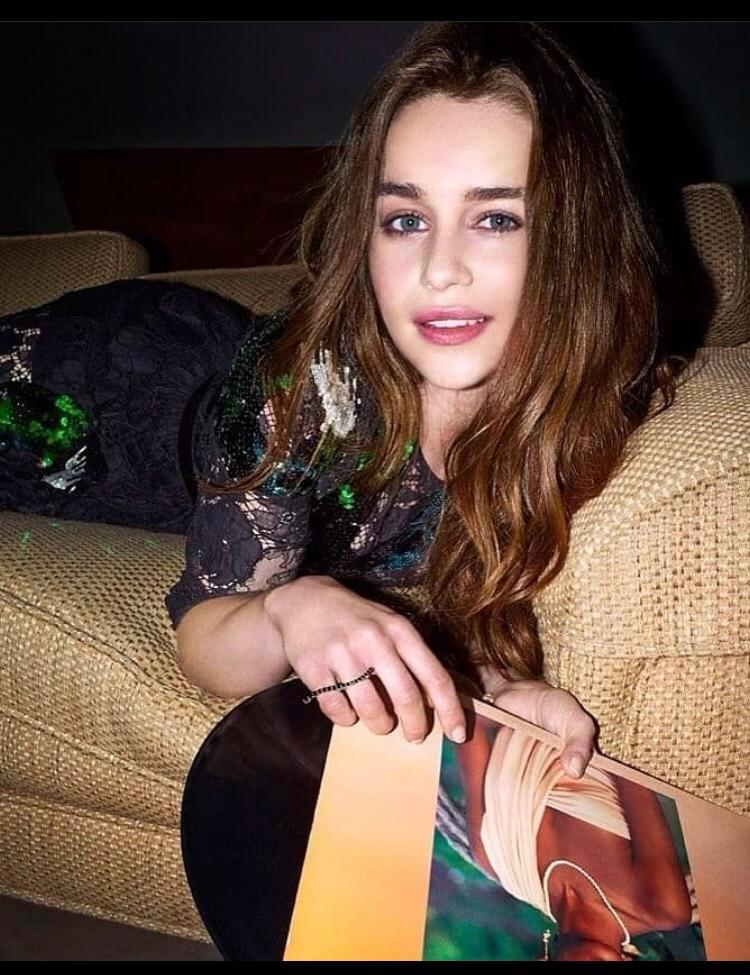 Emilia Clarke (irtr) | Scrolller