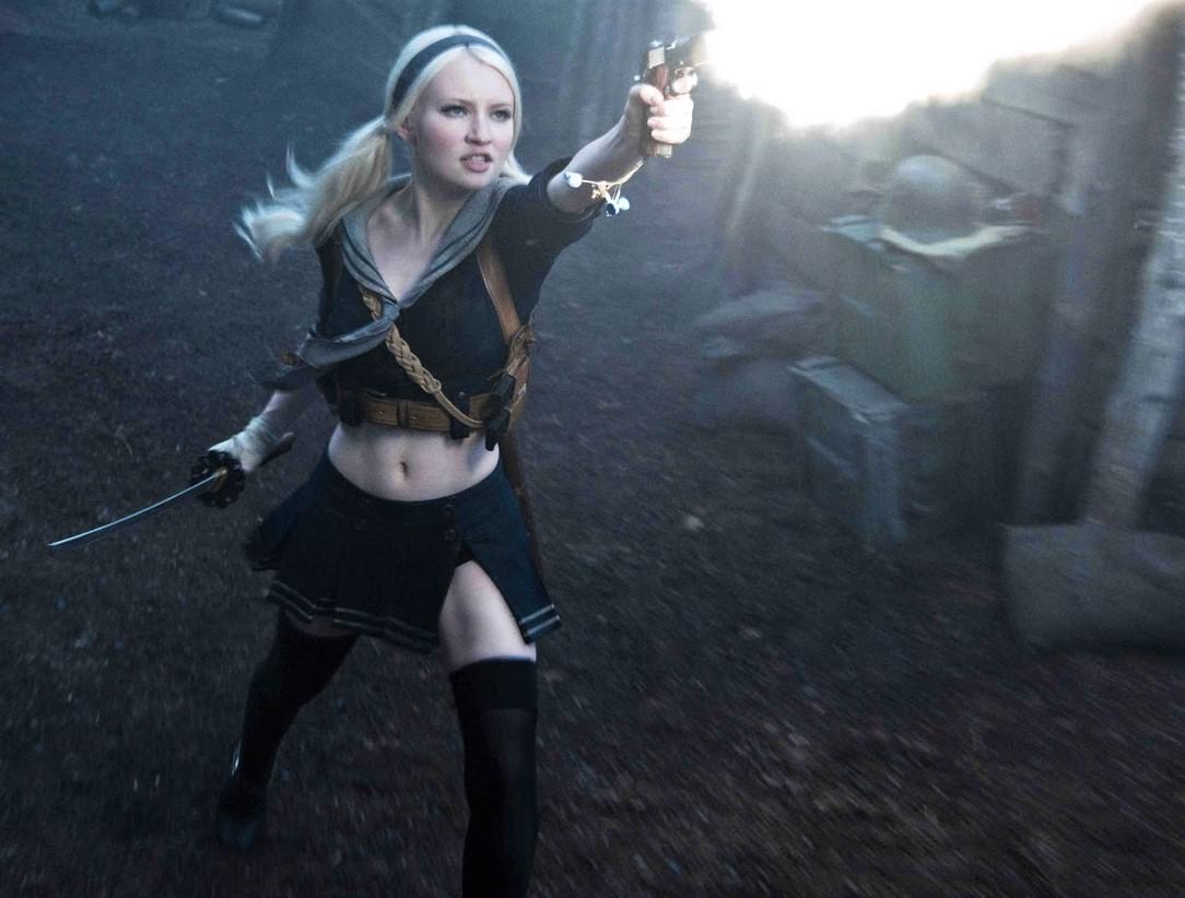 Emily Browning | Scrolller