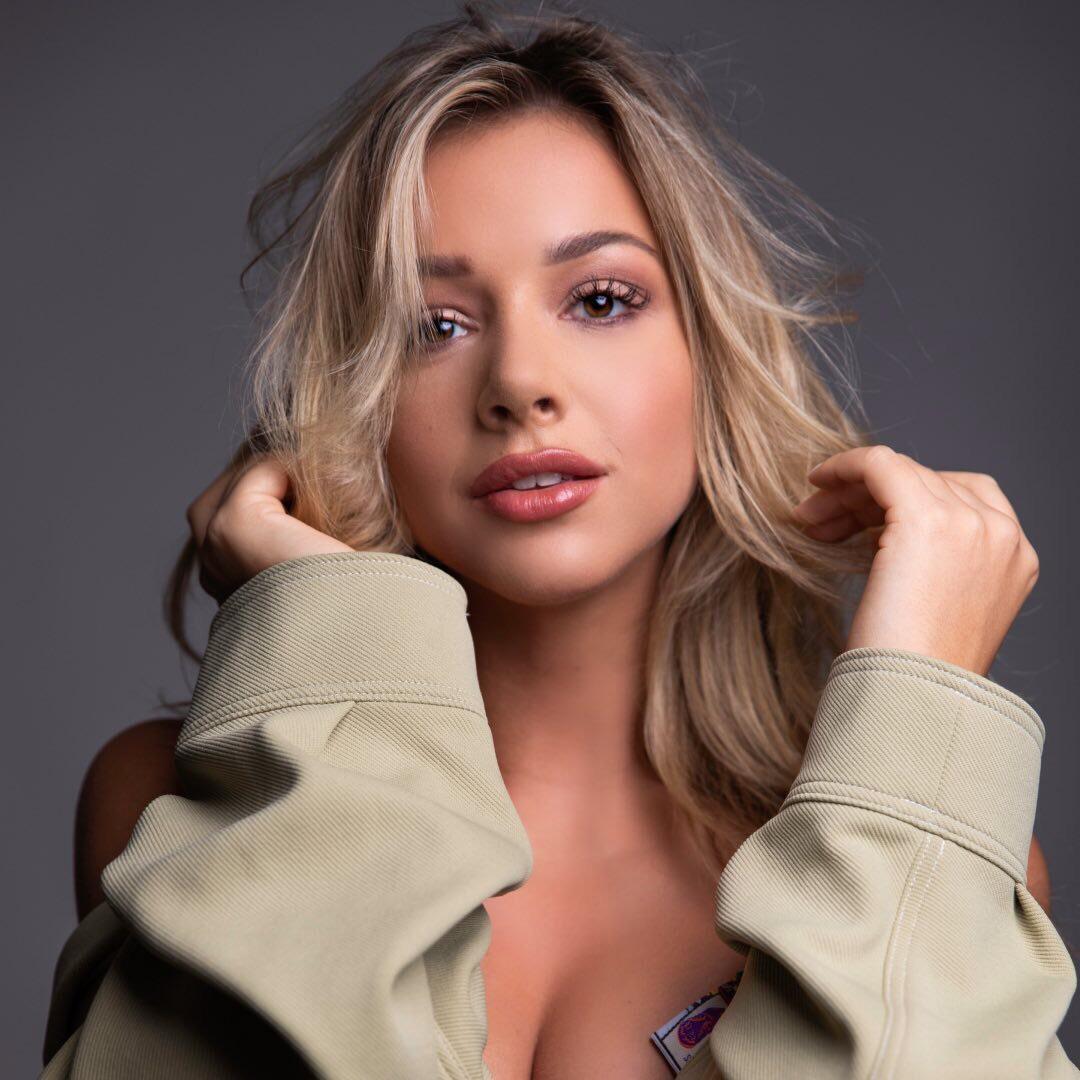 Emma heesters | Scrolller