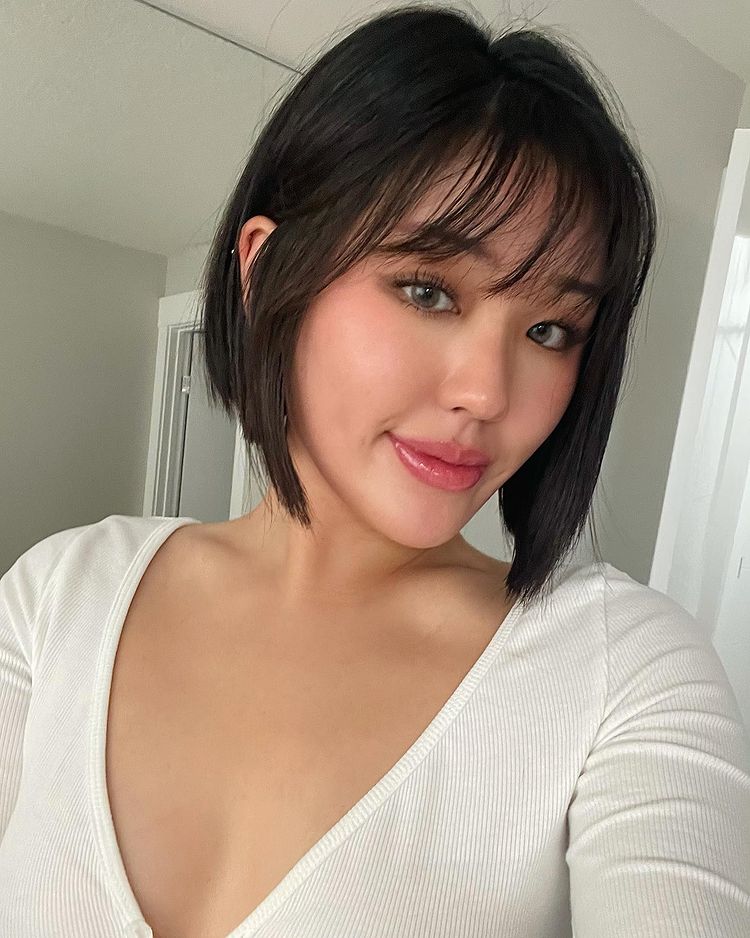 Emma (IG:@emmyoon) | Scrolller