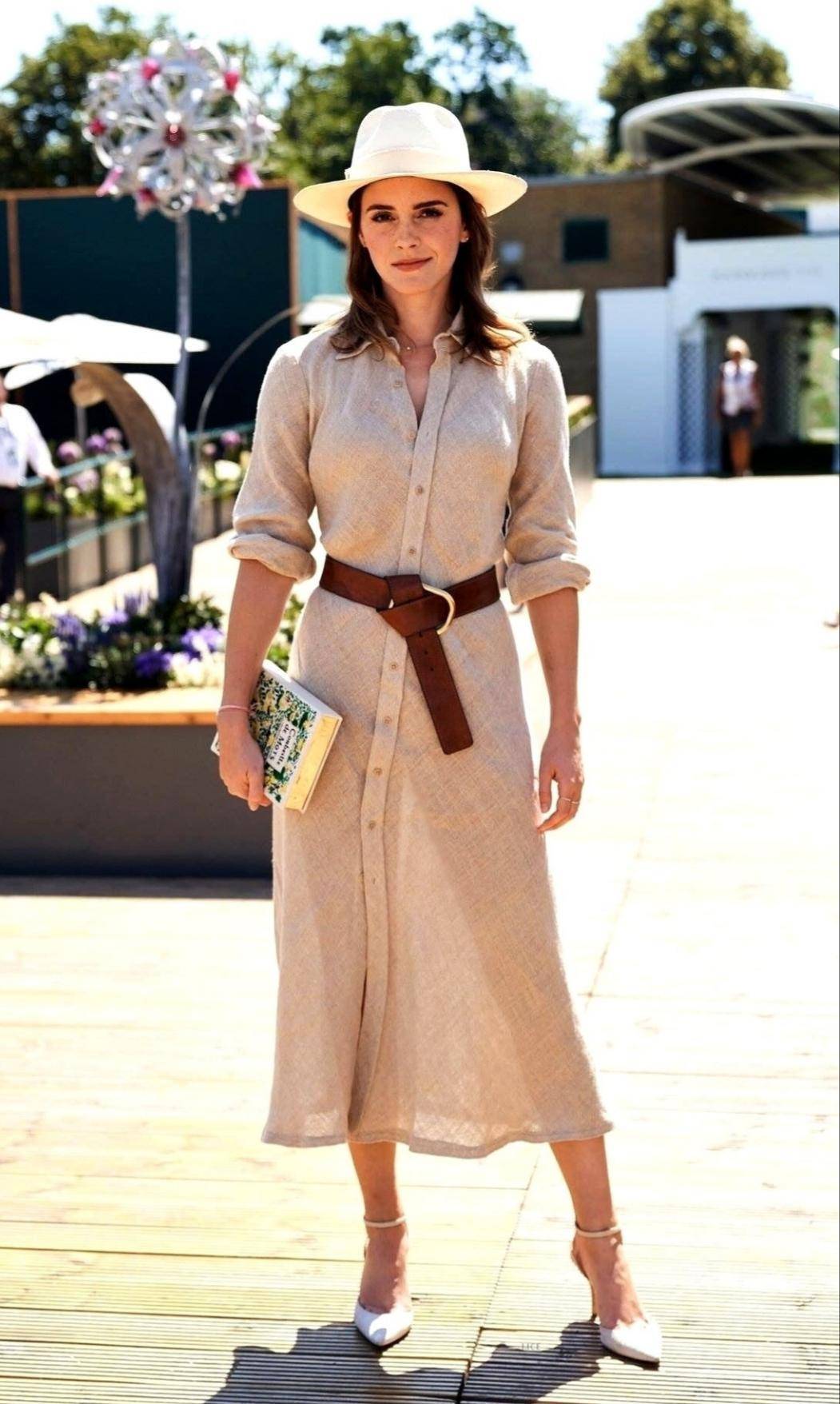 Emma Watson Scrolller