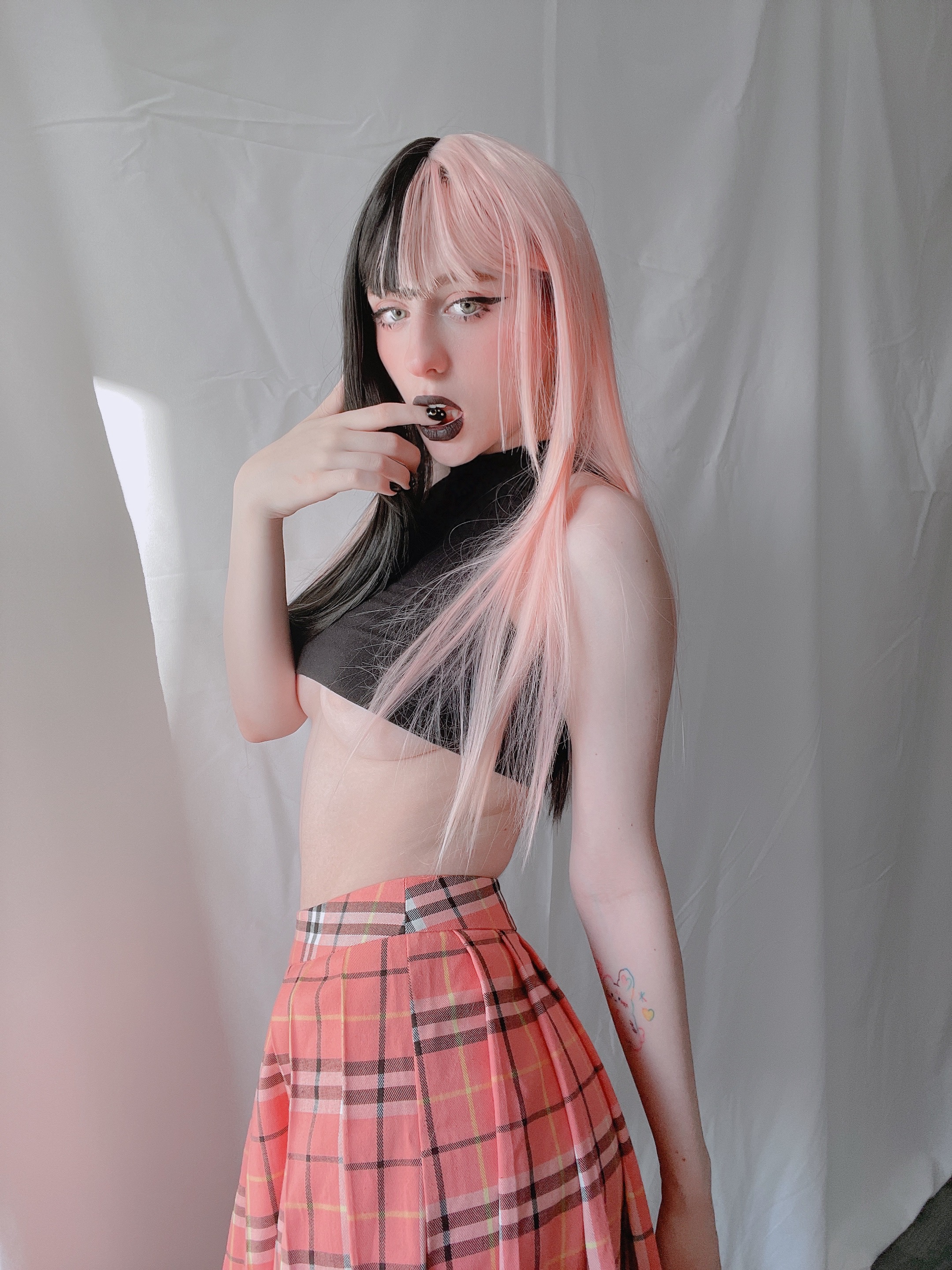 Emo girl wants kisses [OC] | Scrolller