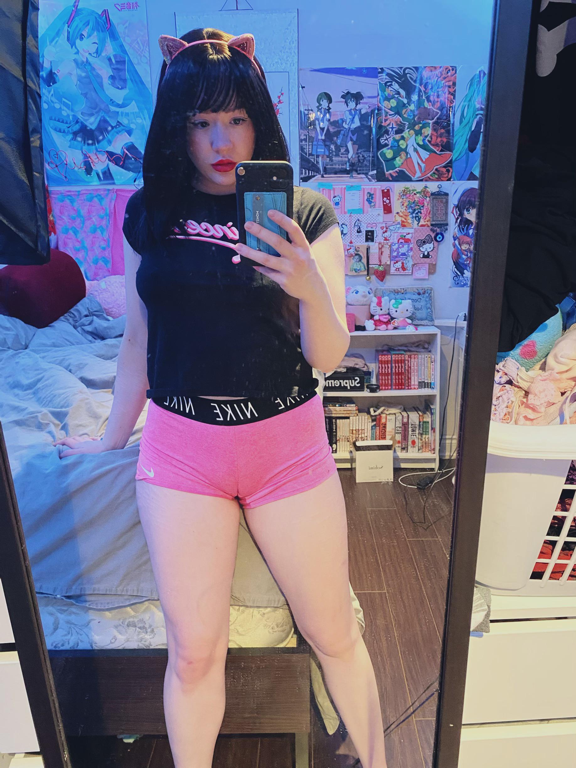 Emo Princess | Scrolller