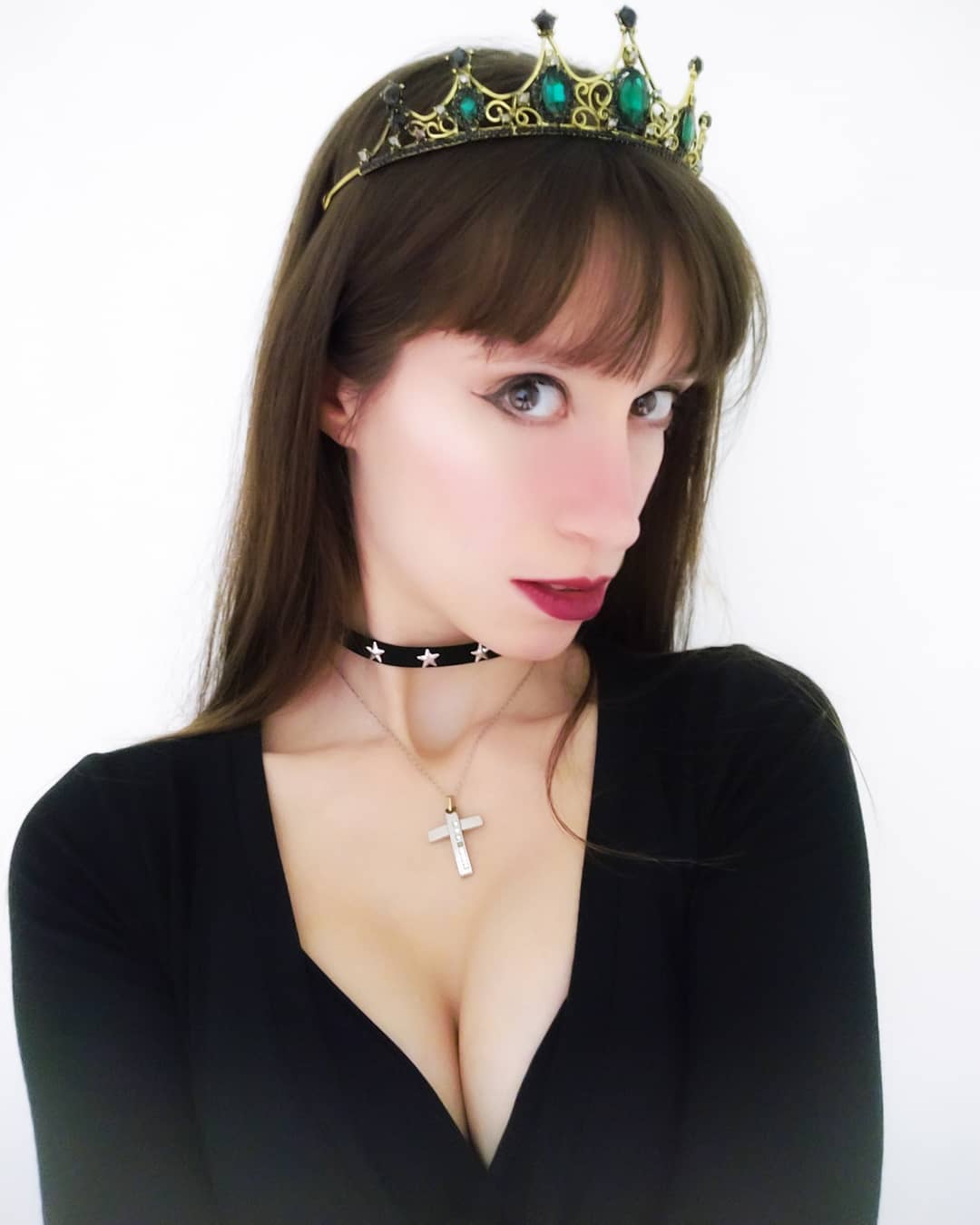 Empress Natsumi | Scrolller