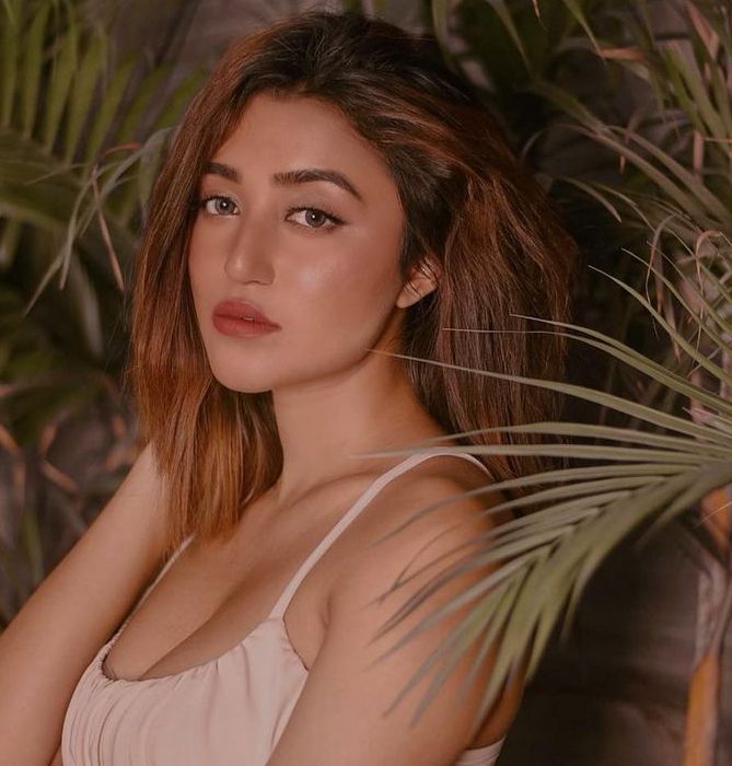 Ena Datta | Scrolller