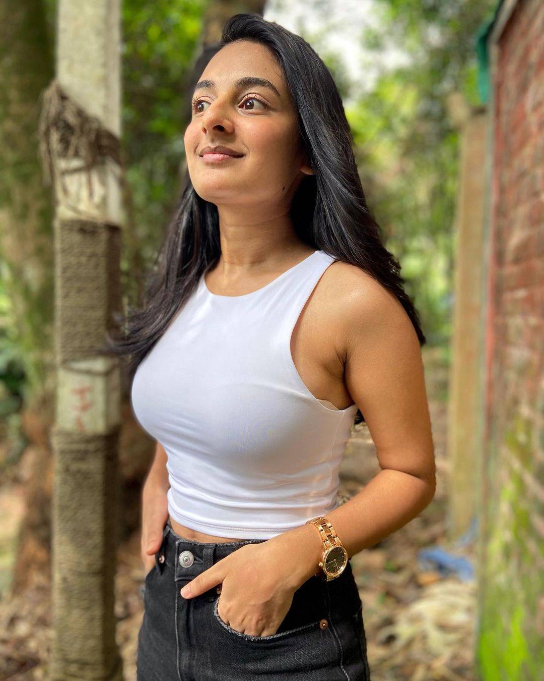 Esther 🤤 | Scrolller