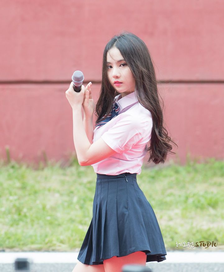Eunha | Scrolller