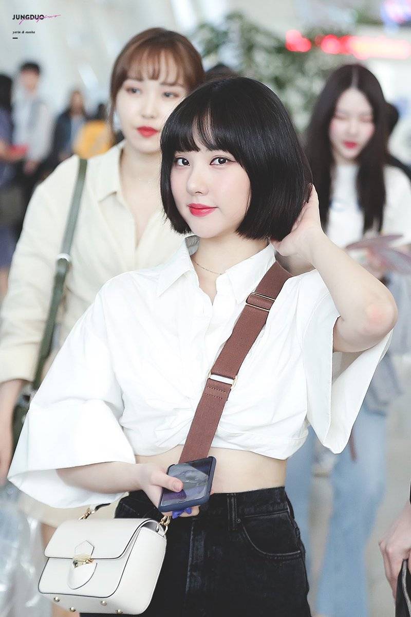 Eunha | Scrolller