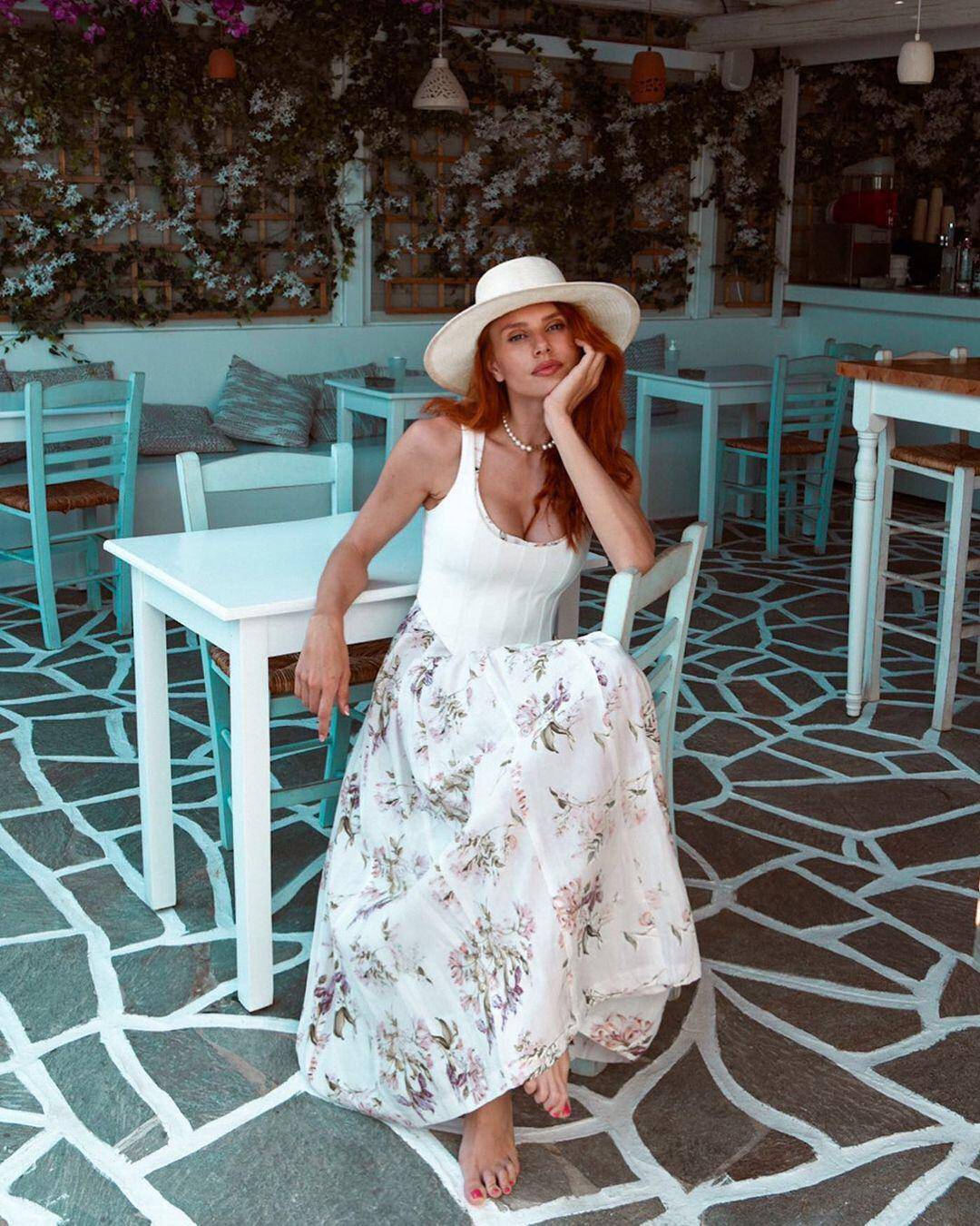 Evelyn Kazantzoglou | Scrolller