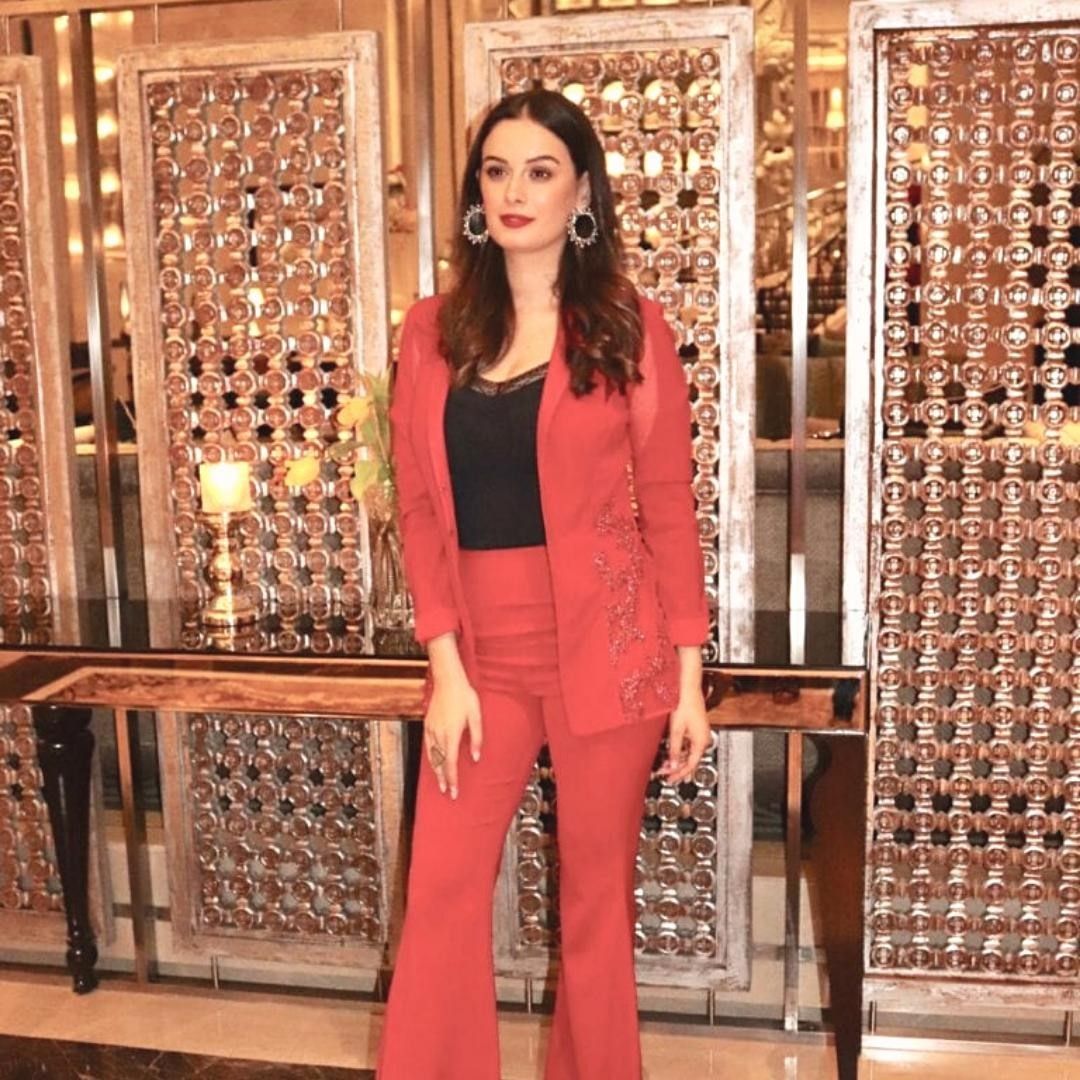 Evelyn sharma | Scrolller